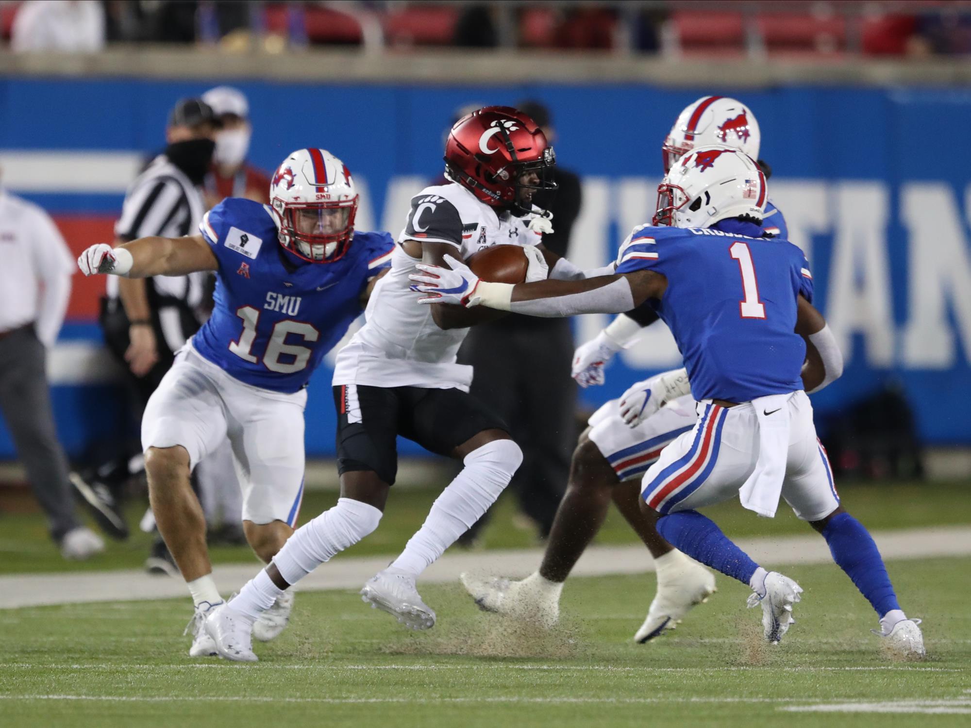 Trevor Denbow - Football - SMU Athletics