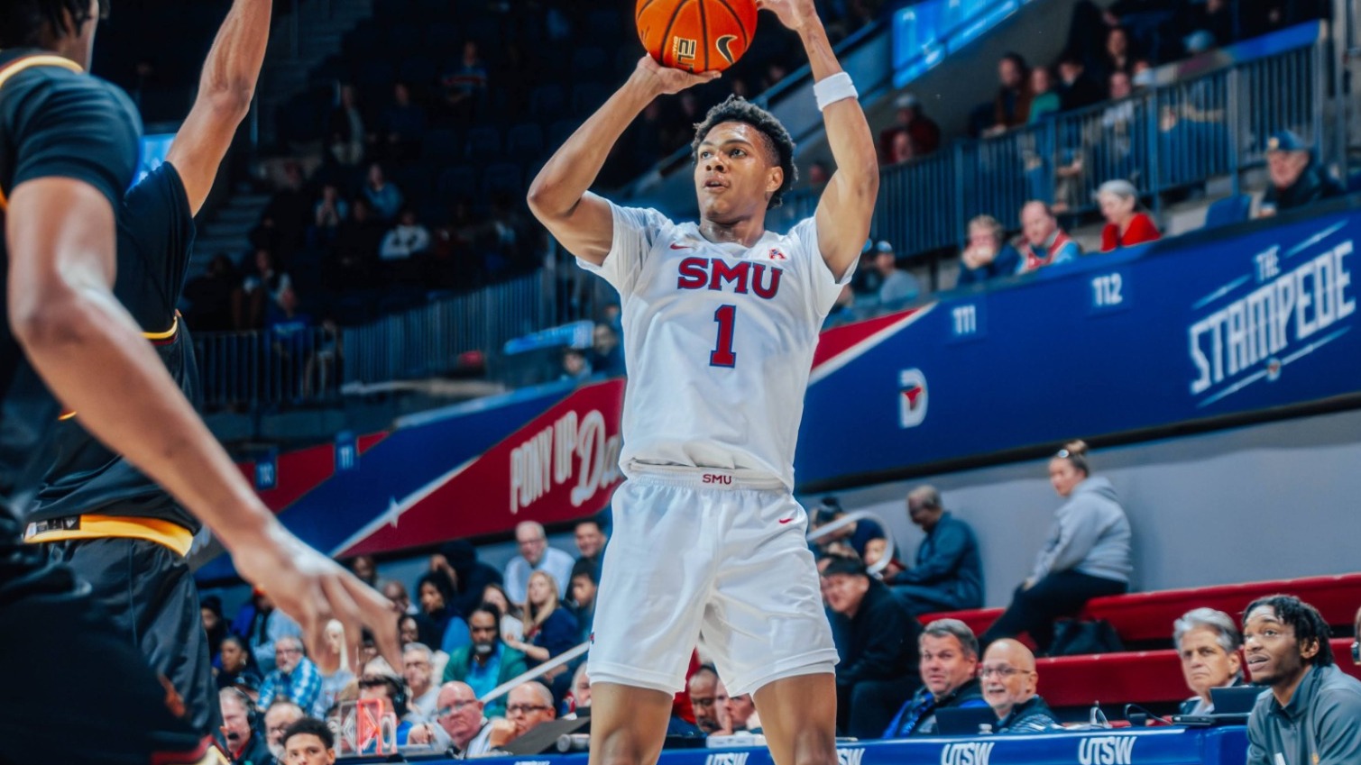 SMU Tops ULM 70-57 - SMU Athletics