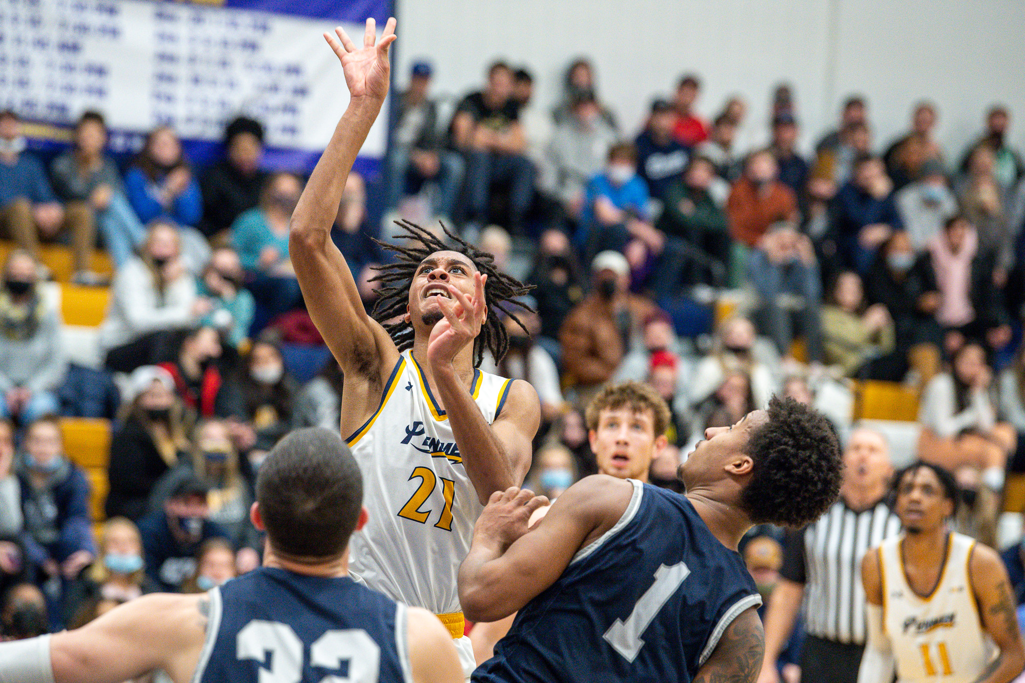 Men's Basketball Topples Saint Anselm 71-62 - Southern New Hampshire ...