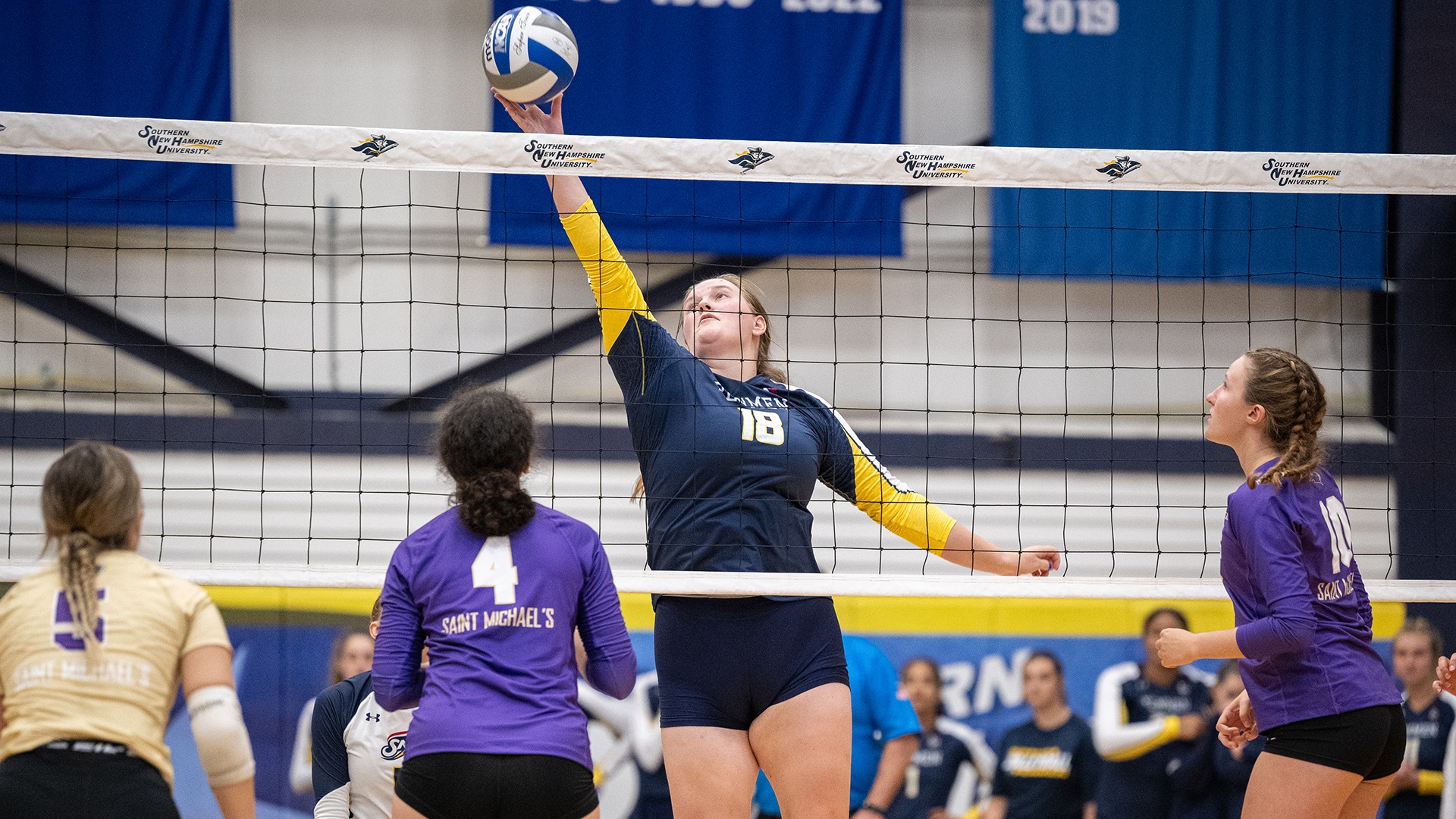 Women's Volleyball Gets Back in Win Column with 3-1 Win at Saint ...