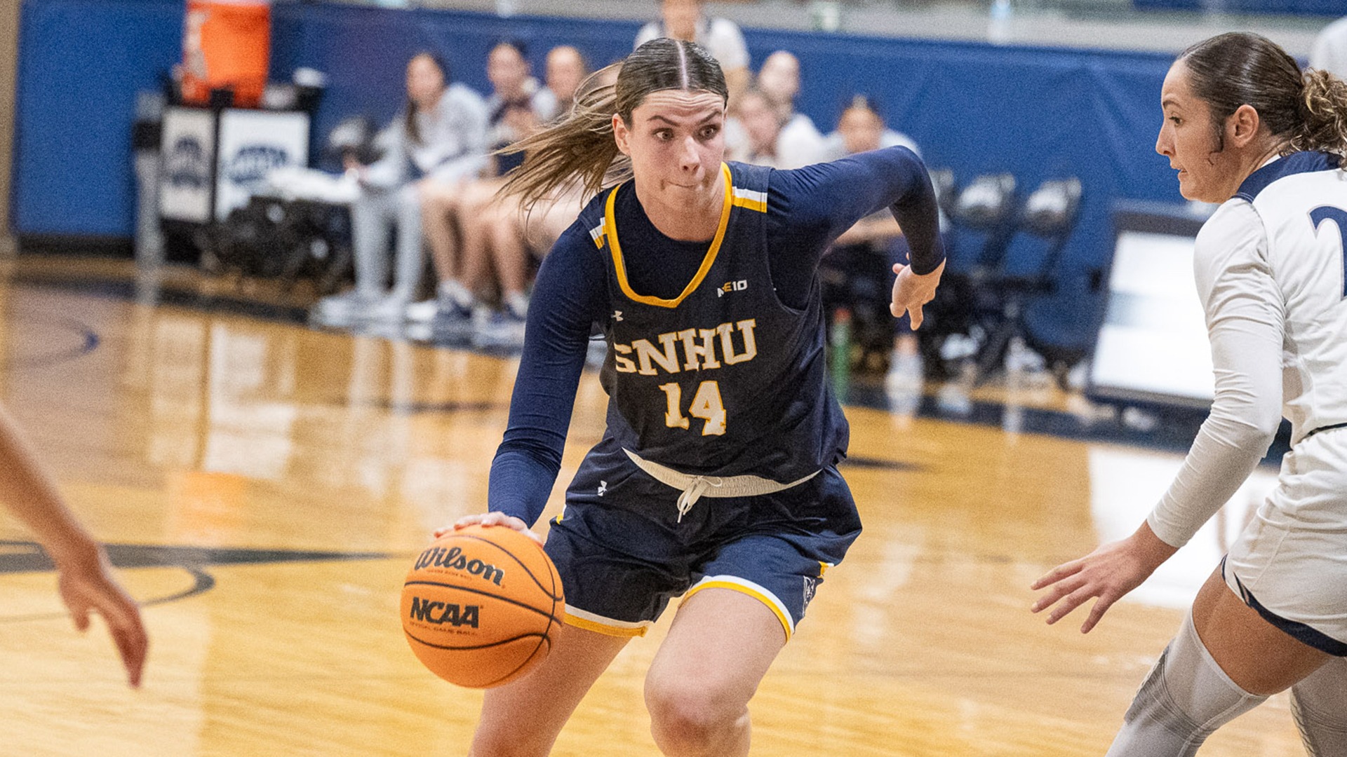 Knight's Huge Second Half Powers Women's Hoop to 79-68 Win at Saint ...