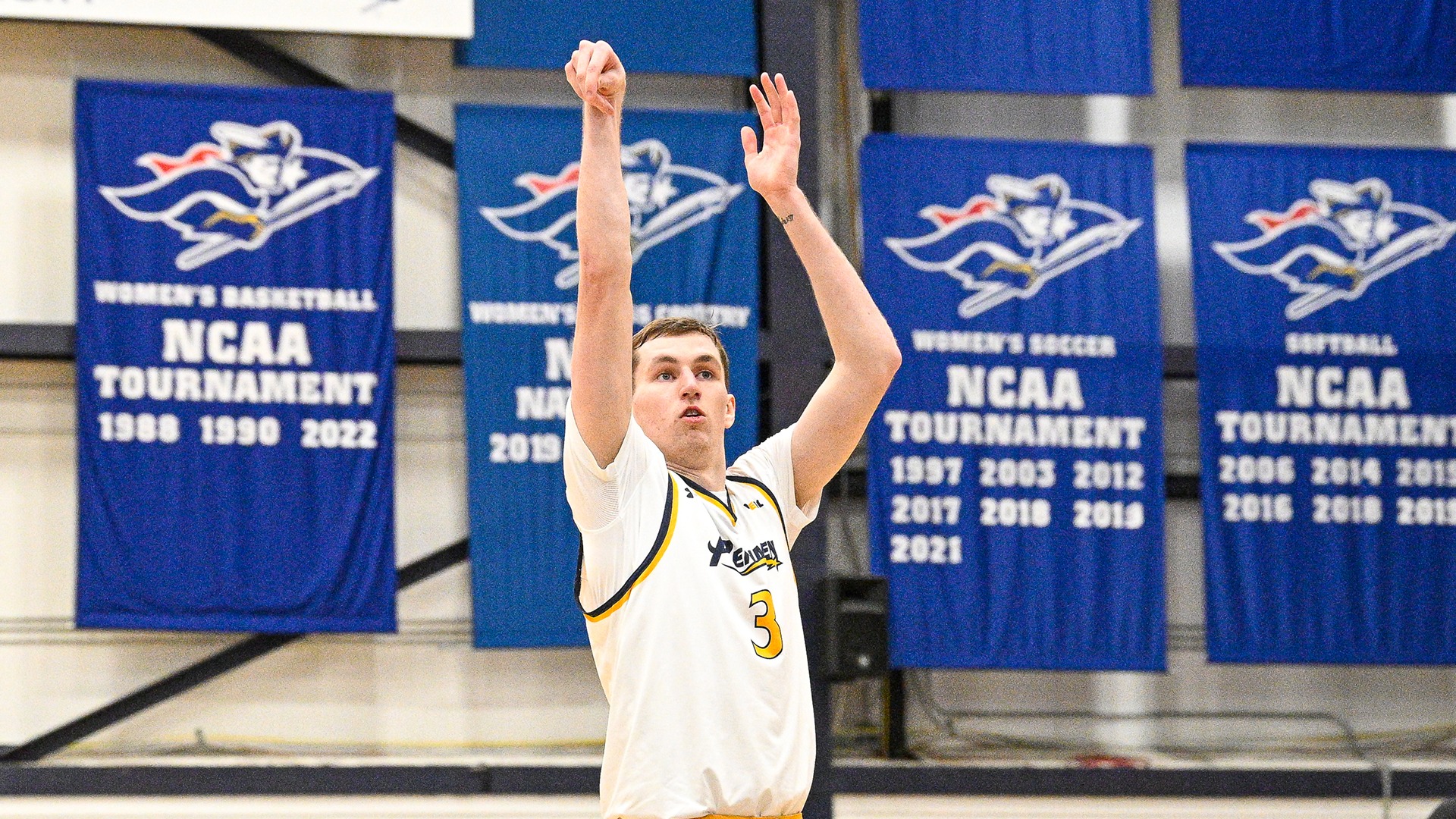 Men's Basketball Fends Off Franklin Pierce, 58-51, to Reach NE10 Semis ...