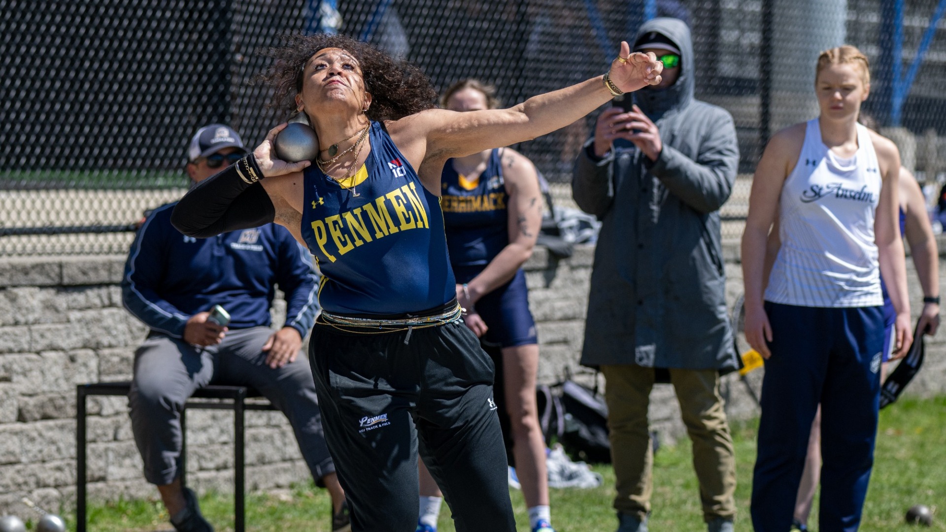 SNHU Runner Hannah Sippel Named NE10 Outdoor Track Rookie of the Year ...