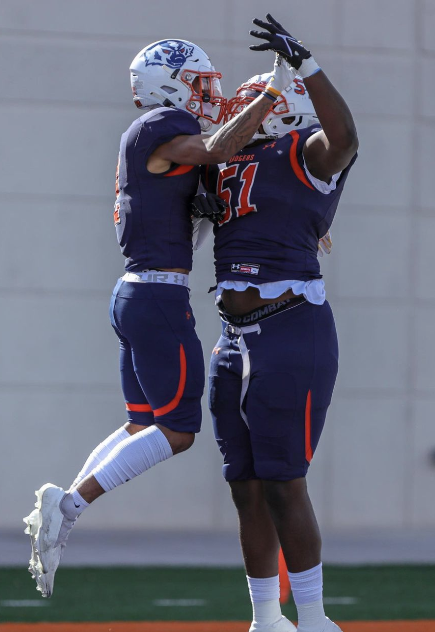 Football Moves up to #2 with Latest Win over Lackawanna - Snow College ...