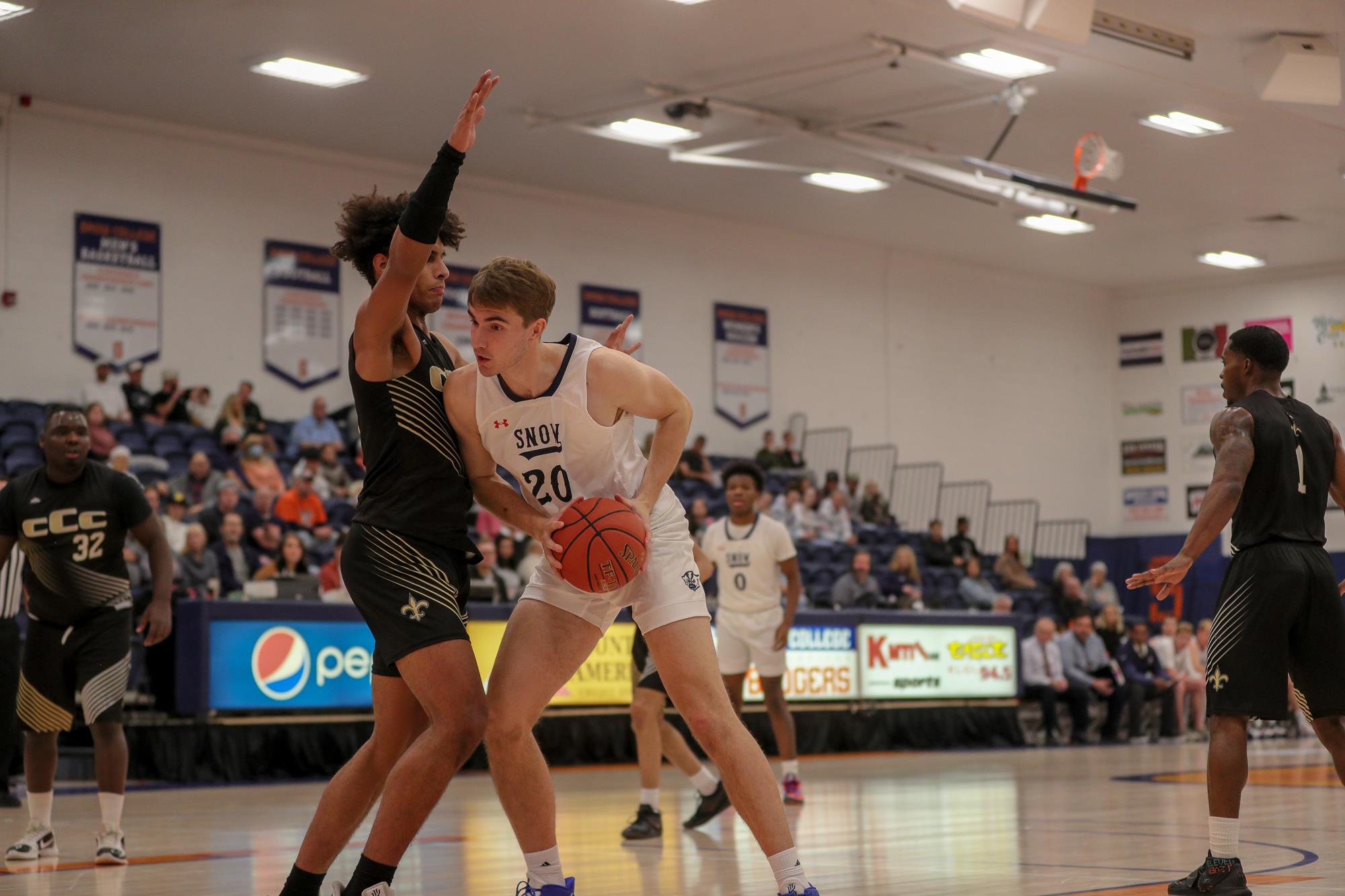 Basketball Beats CSN at Home - Snow College Athletics