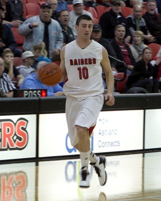 Kyle Tedder - Men's Basketball - Southern Oregon University Athletics
