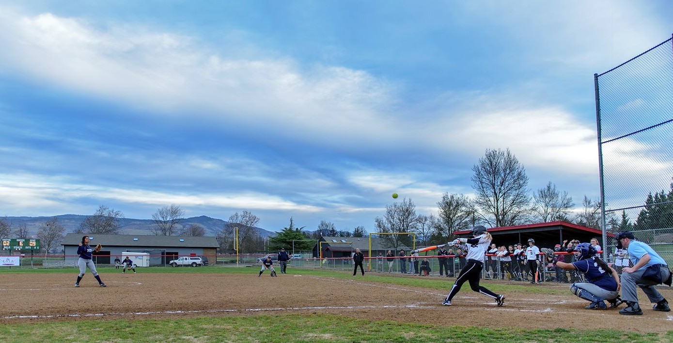 Megan Winton - Softball - Southern Oregon University Athletics
