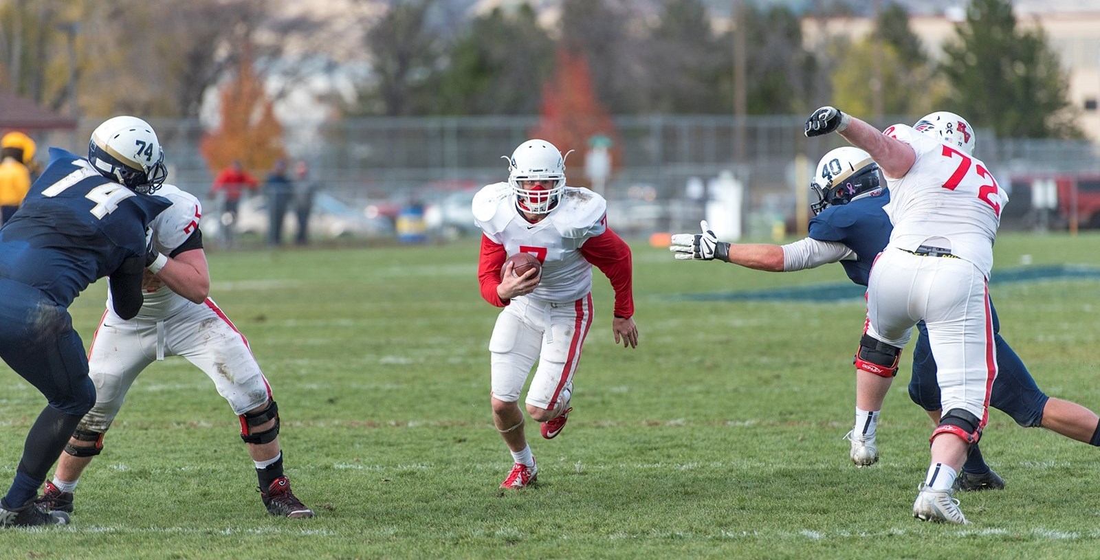 Mounties pull off upset of No. 2 SOU, 45-40 - Southern Oregon ...