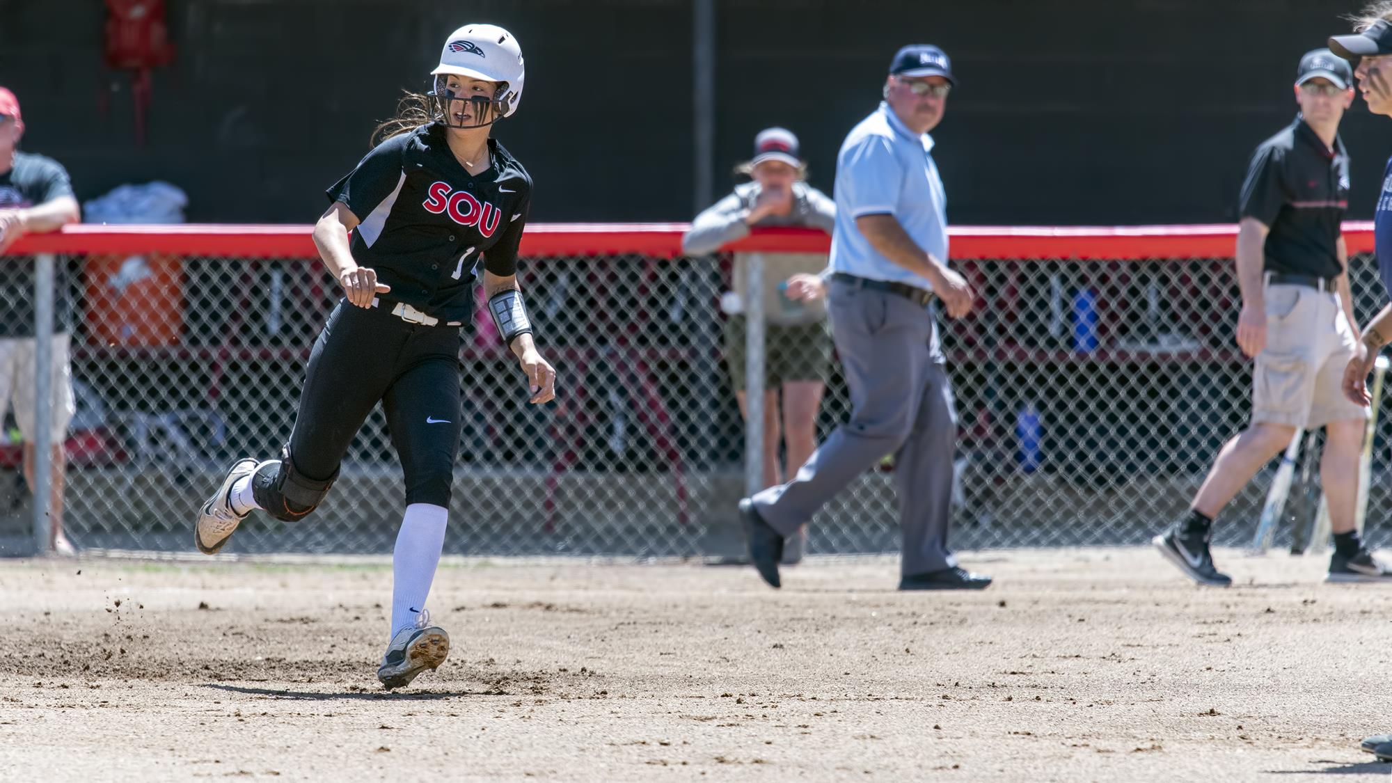 SOU slugs past No. 11 Hope International for sweep - Southern Oregon ...