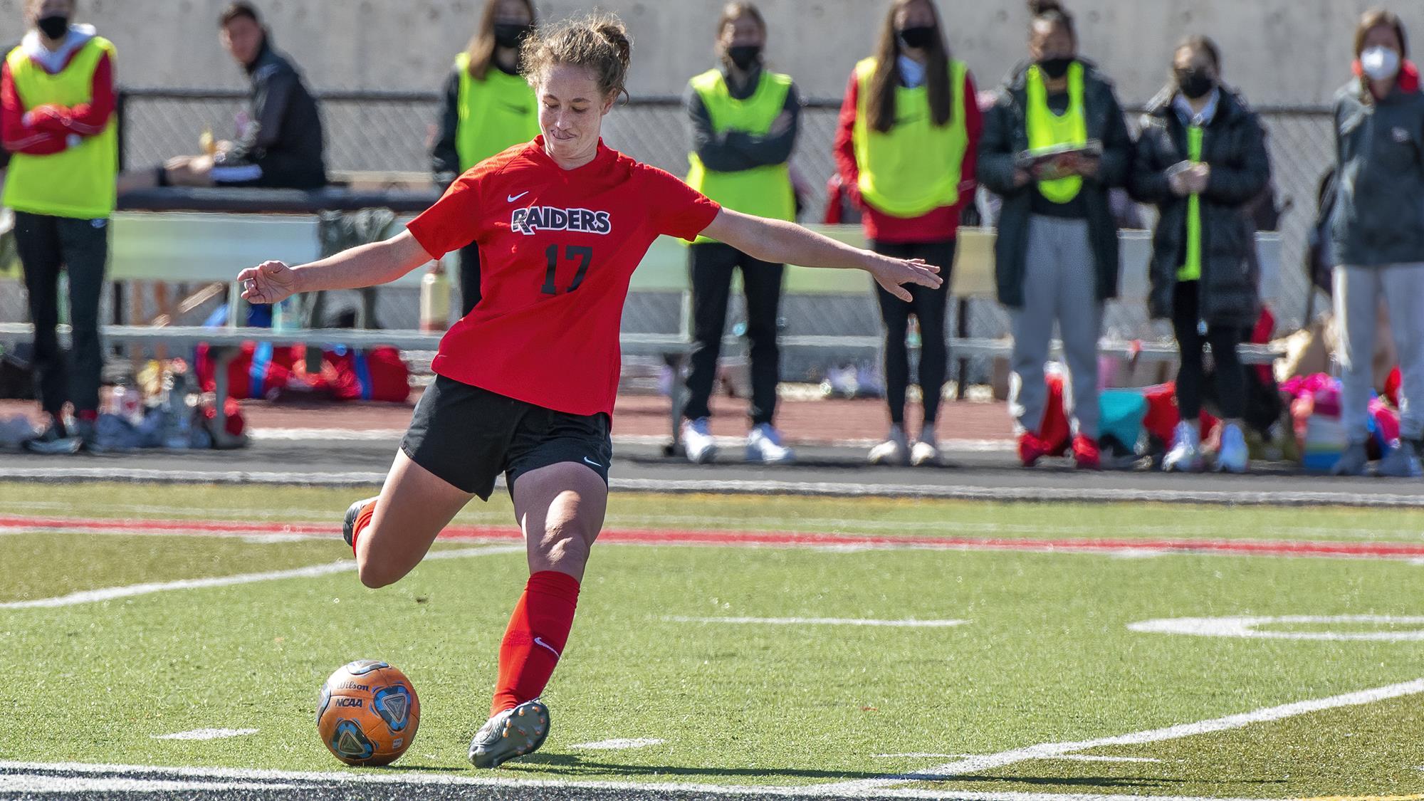 Raiders put finishing touches on 10-2 CCC record at Multnomah ...