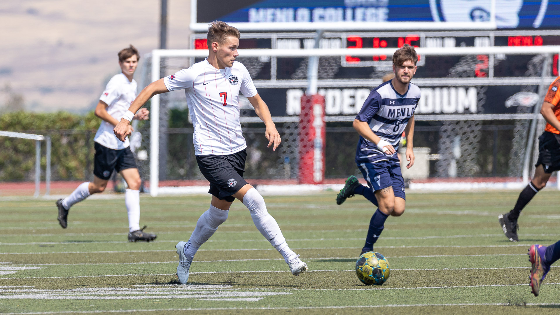 Geoducks steal win from SOU in final minutes - Southern Oregon ...