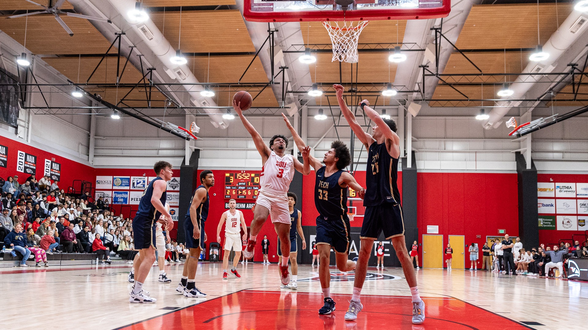 Raiders down Evergreen for 4th straight win - Southern Oregon ...