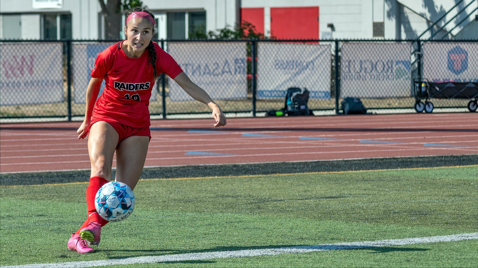 Raiders' conference unbeaten streak ends in Caldwell - Southern Oregon ...