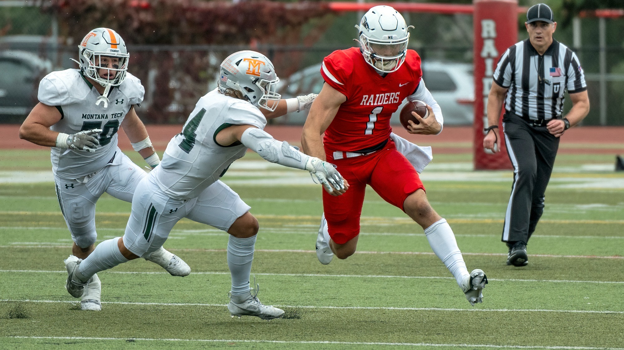 No. 11 Diggers pull away from Raiders in 2nd half - Southern Oregon ...