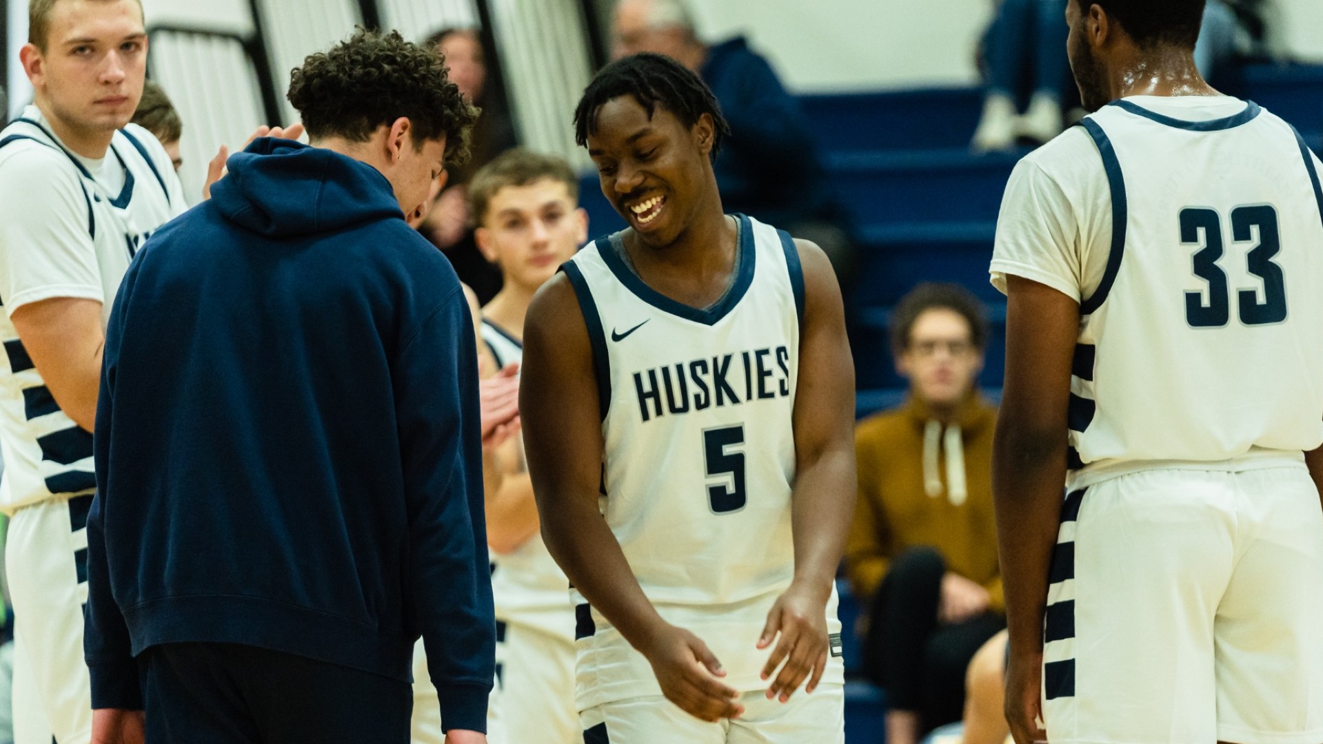 Dixon Hits Late Game Winner; Huskies Hold Off Presque Isle 72-70 ...