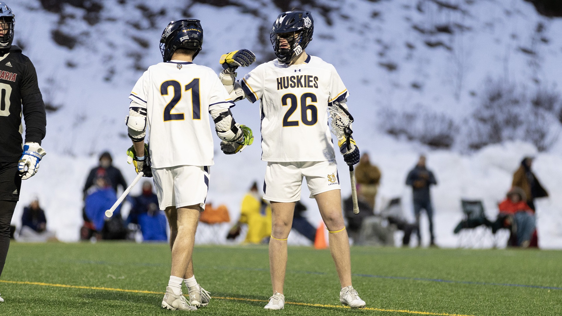 Huskies Open 2024 with 17-12 Win Over Anna Maria - University of ...