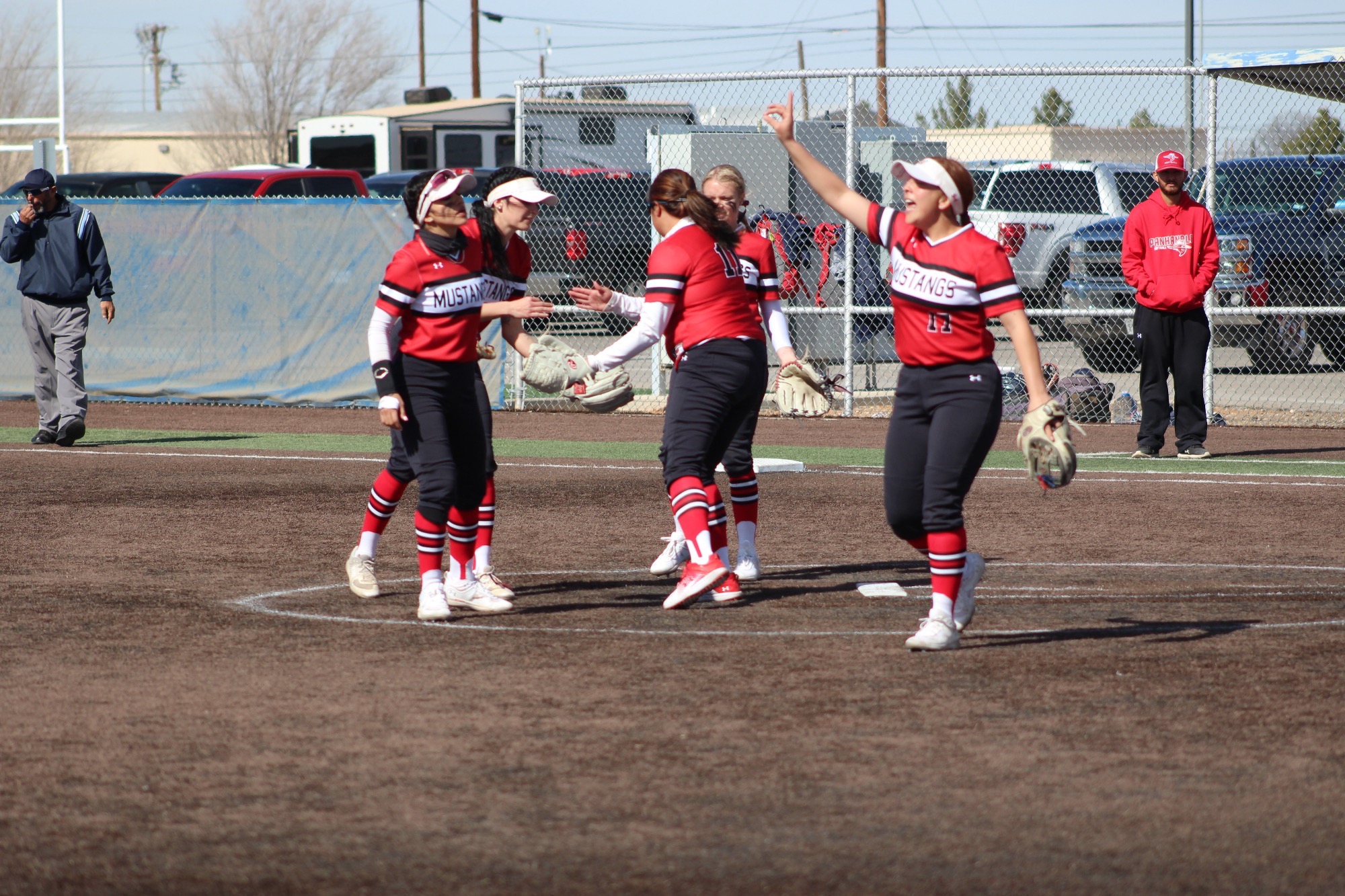 SB: Lady Mustangs Split with TAMUT; Drop Series to LSUA - University of ...