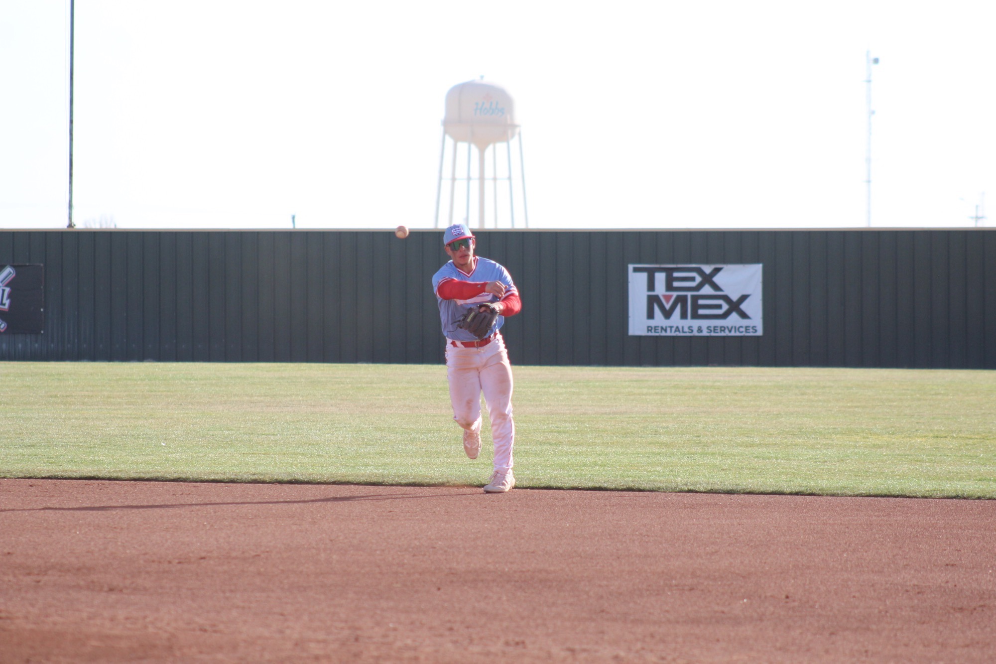 Mustangs sweep - University of the Southwest Athletics