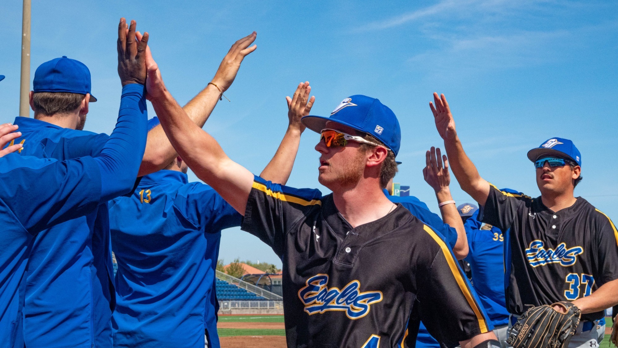 Baseball splits first two days in Florida - Spalding University Athletics