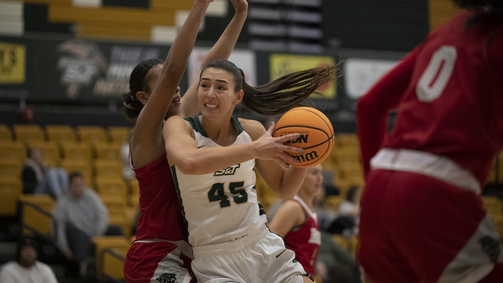 Kerr breaks all-time scoring record, but Miners' upset bid falls short to No. 2 Drury - Missouri ...