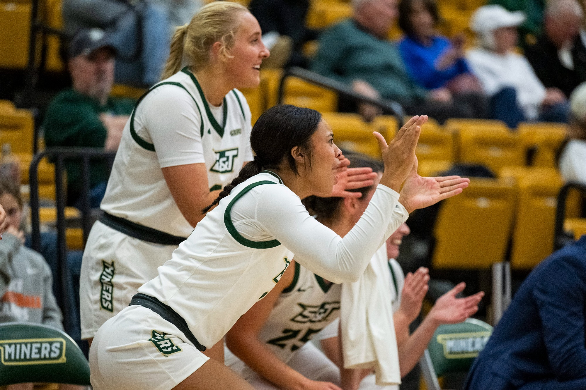 Women's Basketball Earn Spot on WBCA Top 25 - Missouri S&T Athletics