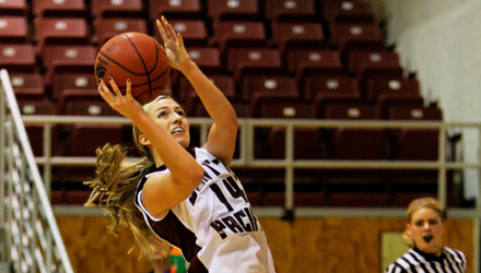 Daesha Henderson - Women's Basketball - SPU Athletics