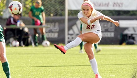 Isabel Farrell - Women's Soccer - SPU Athletics