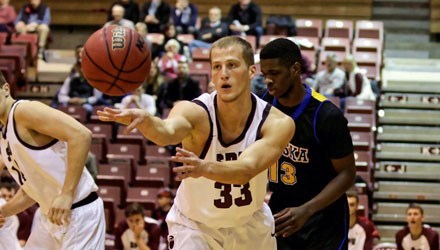 Garrett Swanson - Men's Basketball - SPU Athletics