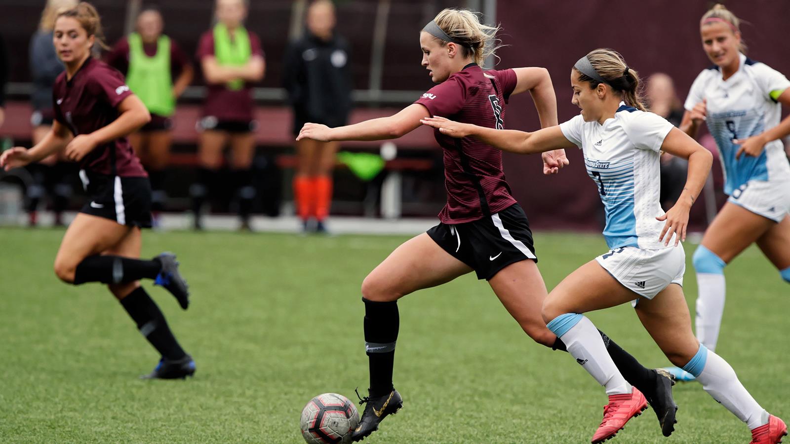 Chloe Gellhaus - Women's Soccer - SPU Athletics