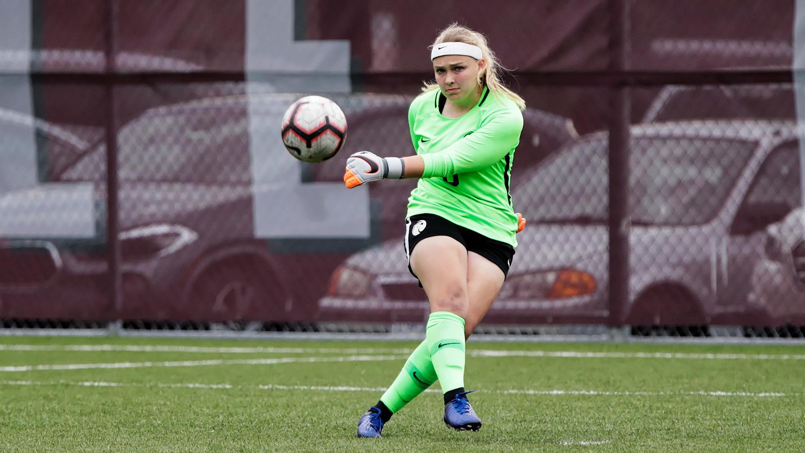 Riley Travis - Women's Soccer - SPU Athletics