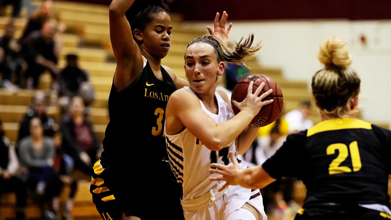 Bayley Brennan - Women's Basketball - SPU Athletics