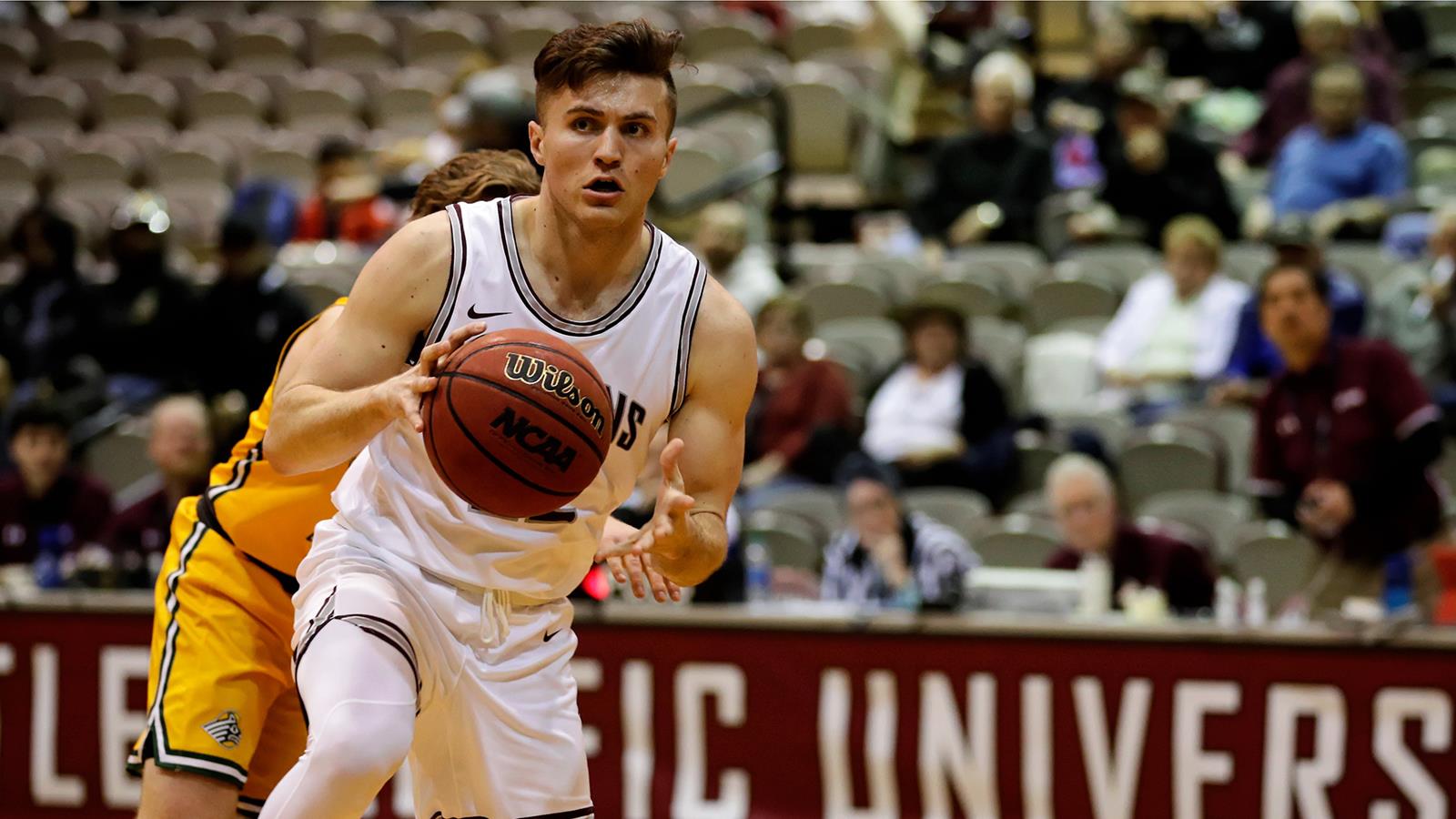 Gabe Colosimo - Men's Basketball - SPU Athletics