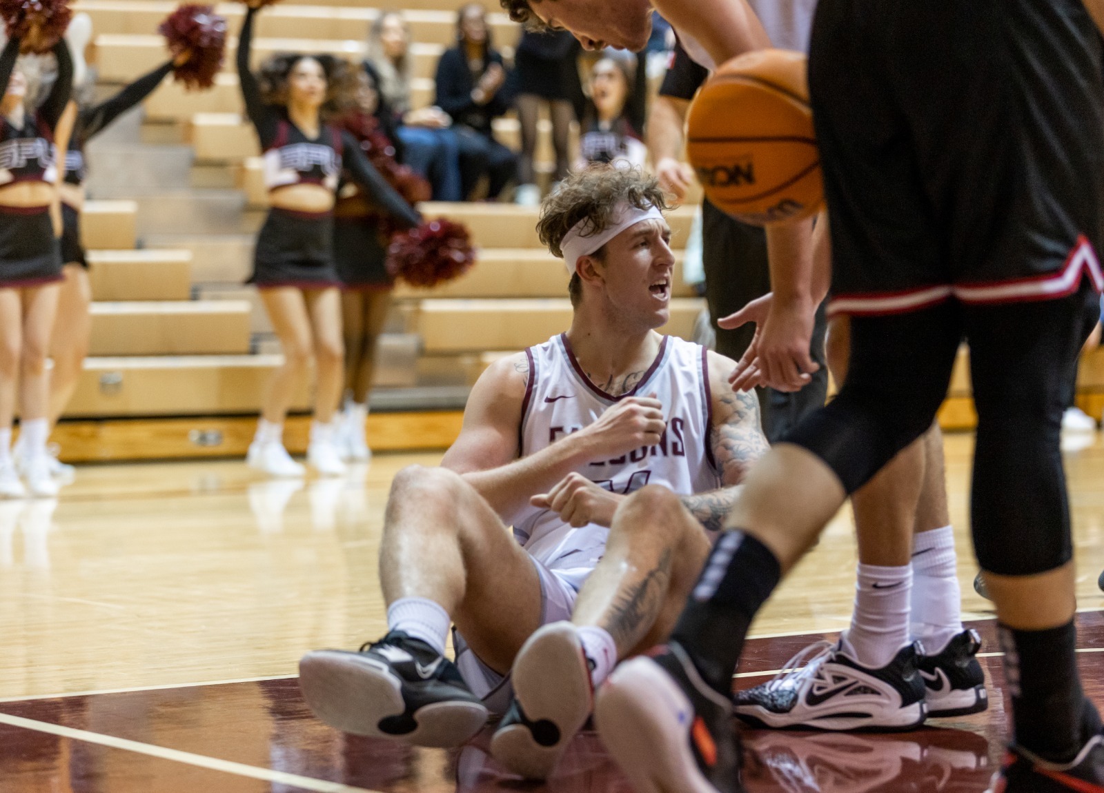 Anderson Takes Over, Leads Falcons to Fifth Straight Win - SPU Athletics