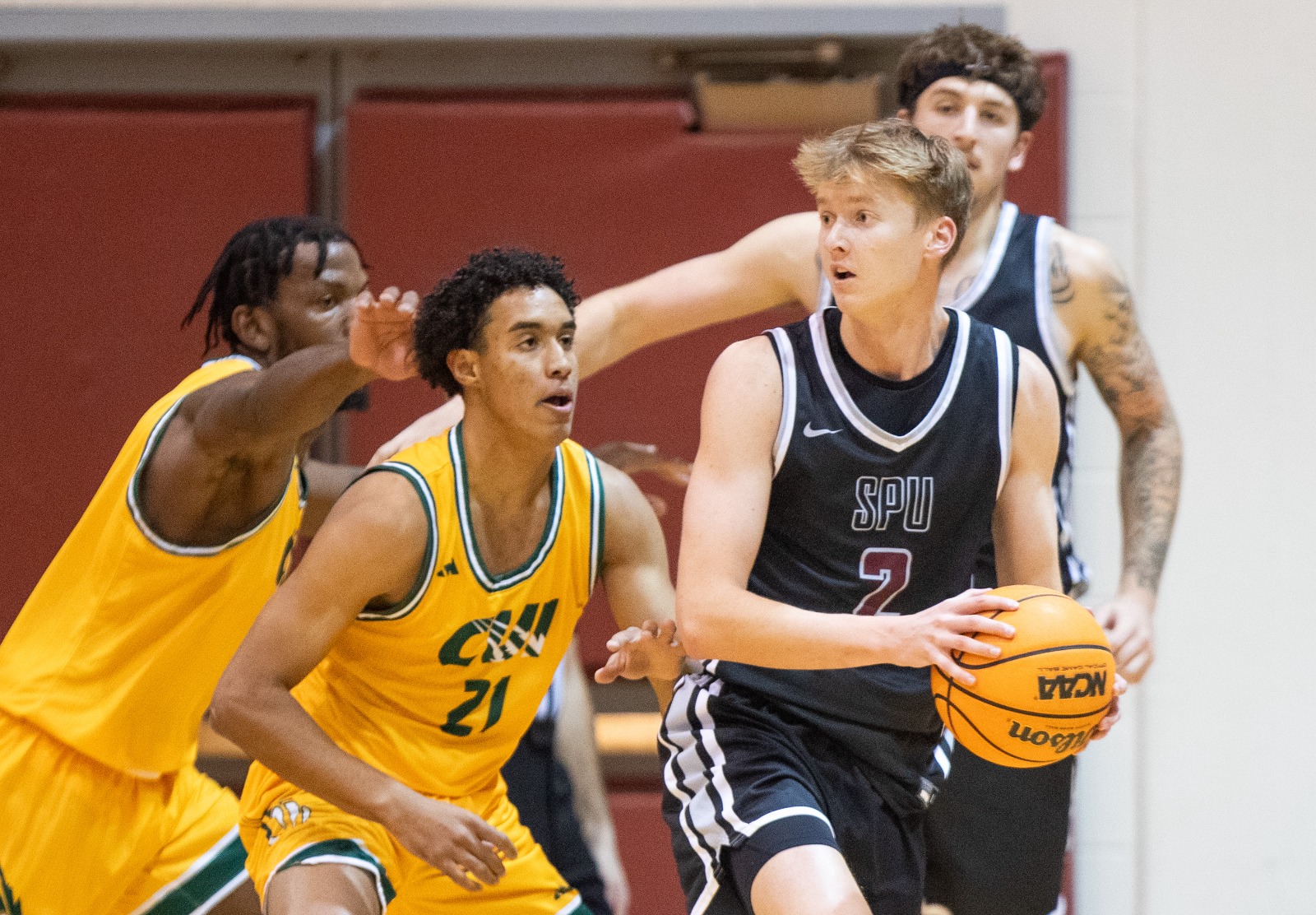 Falcons Go Back and Forth with15th-Ranked Roadrunners before Falling Late - SPU Athletics