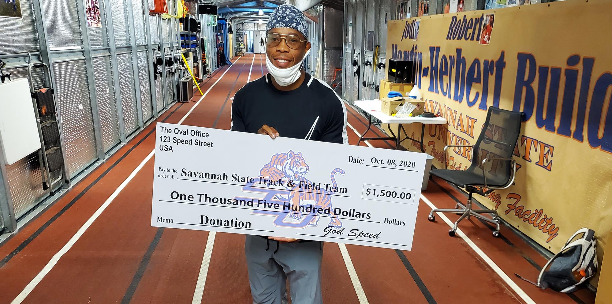 Former Savannah State track and field athletes give back - Savannah ...