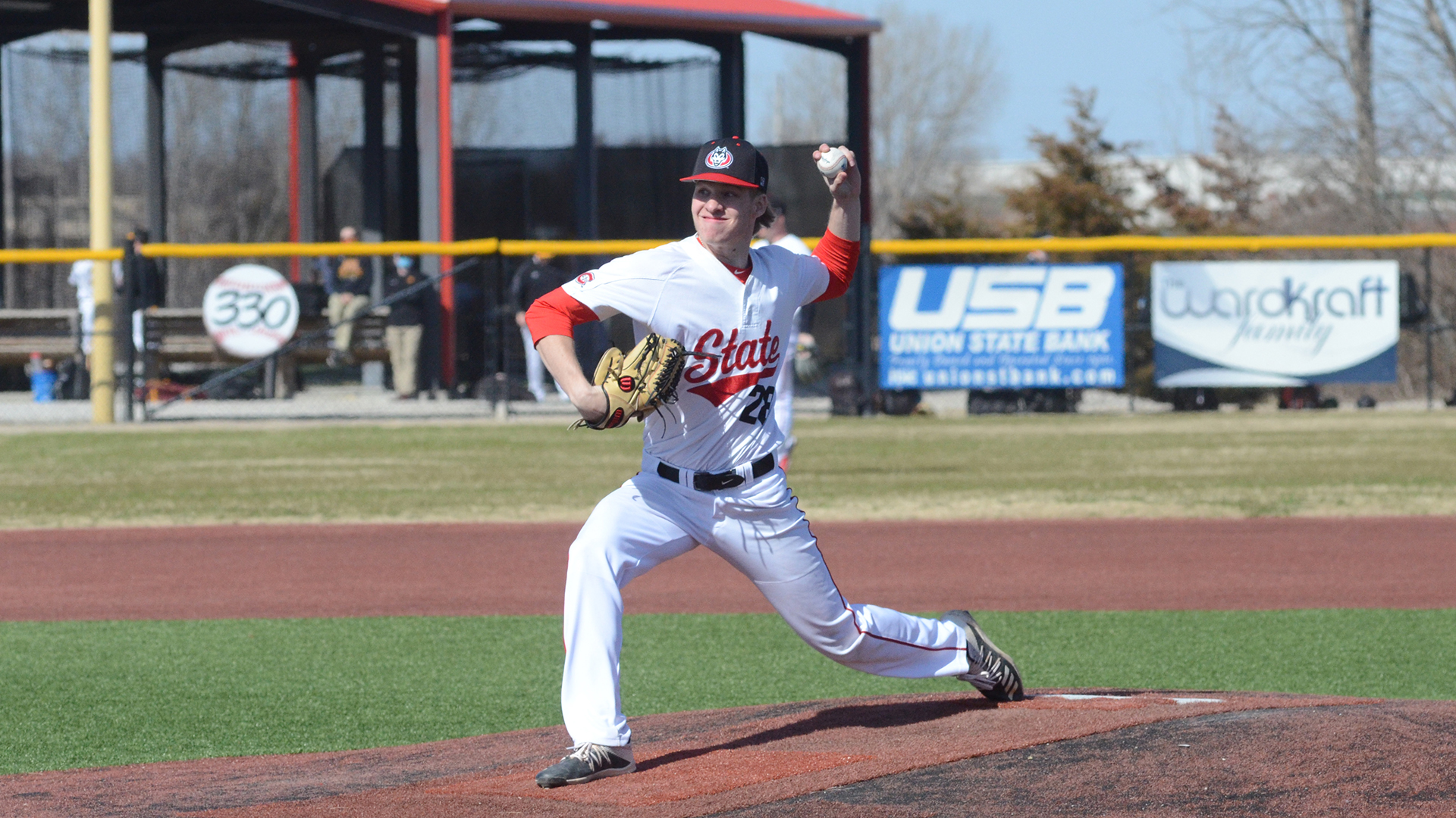 Habeck’s complete-game gem clinches Huskies sweep over No. 24 Golden ...