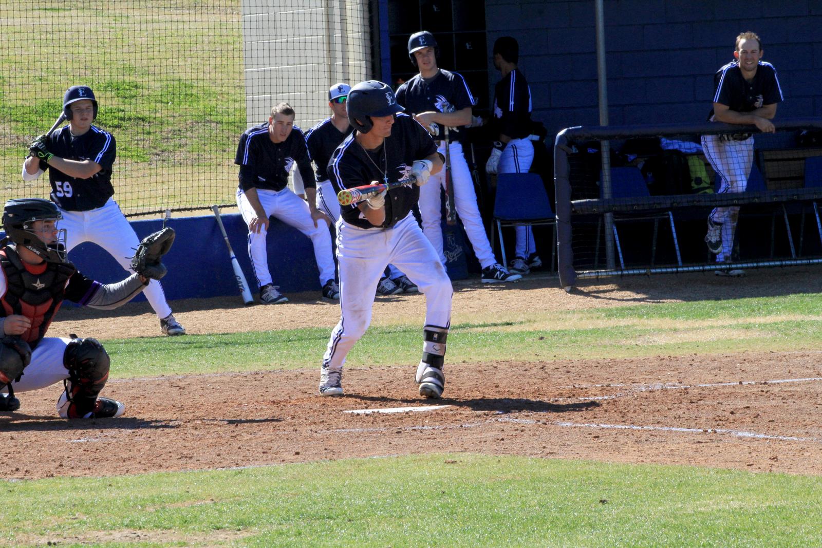 Mike Davis - Baseball - St. Edward's University Athletics