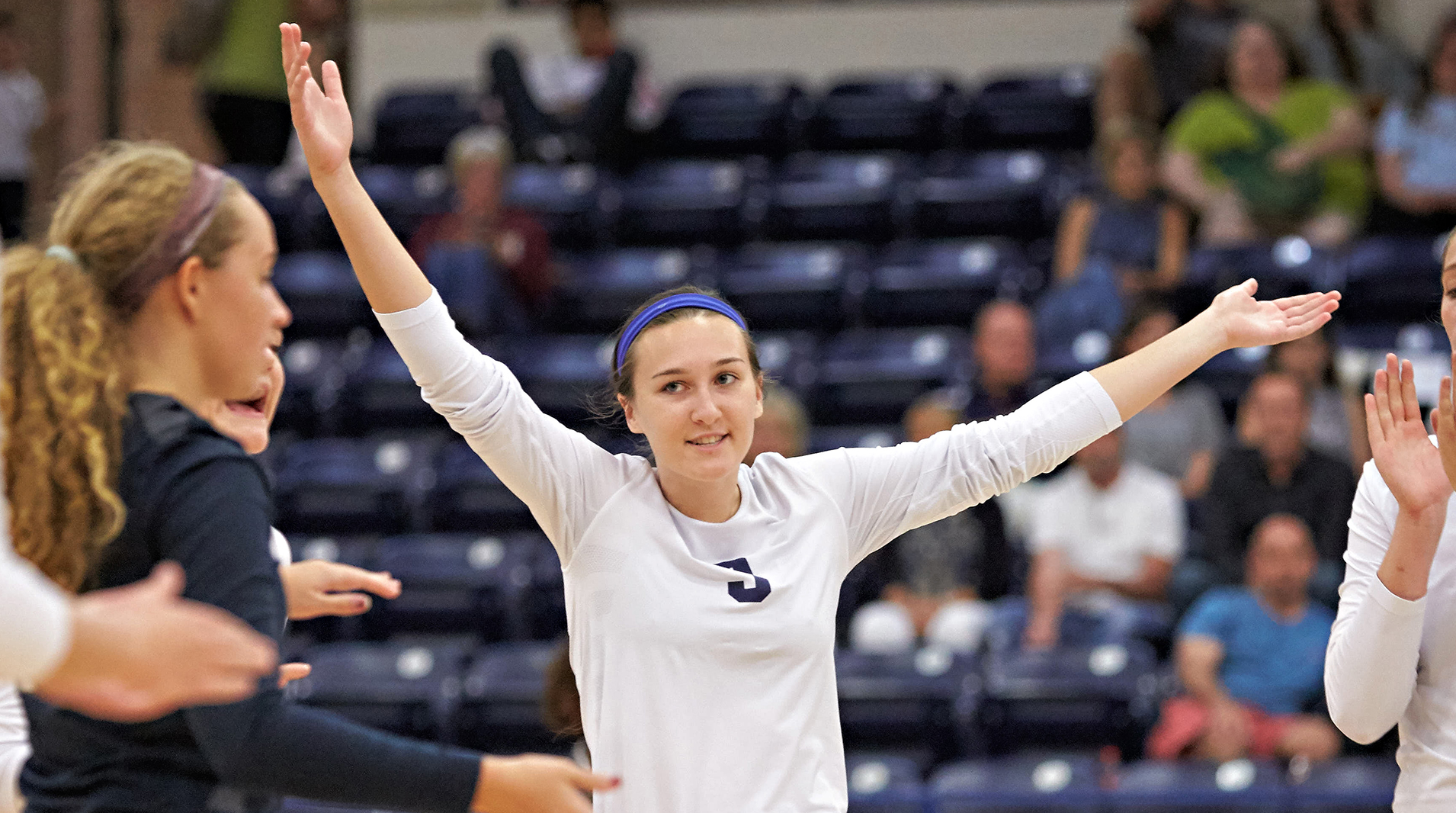 Melissa McNeil - Women's Volleyball - St. Edward's University Athletics