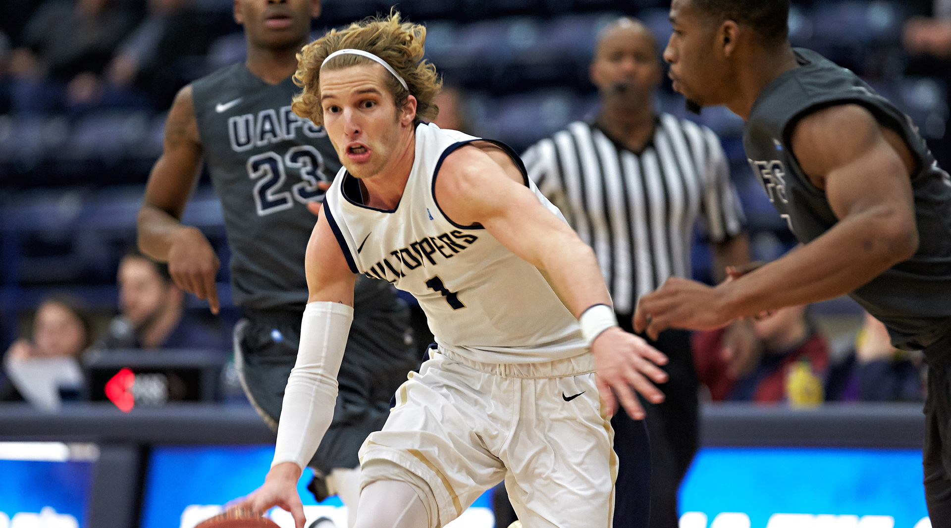 Landon Goesling - Men's Basketball - St. Edward's University Athletics