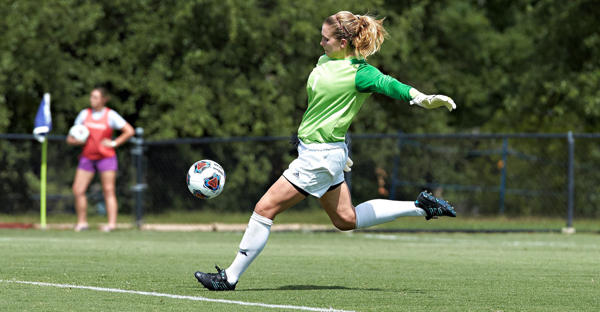 Annabel Sweeney - Women's Soccer - St. Edward's University Athletics