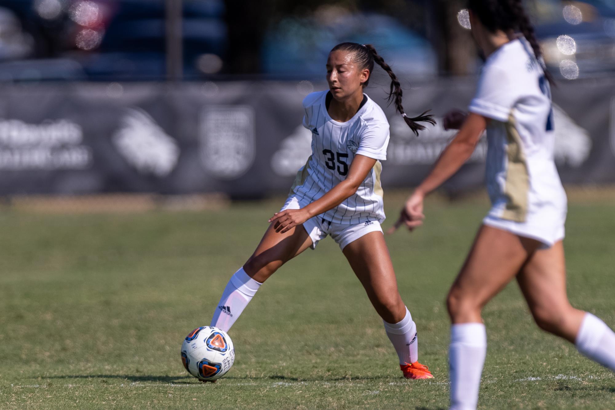 Mimi Currah - Women's Soccer - St. Edward's University Athletics