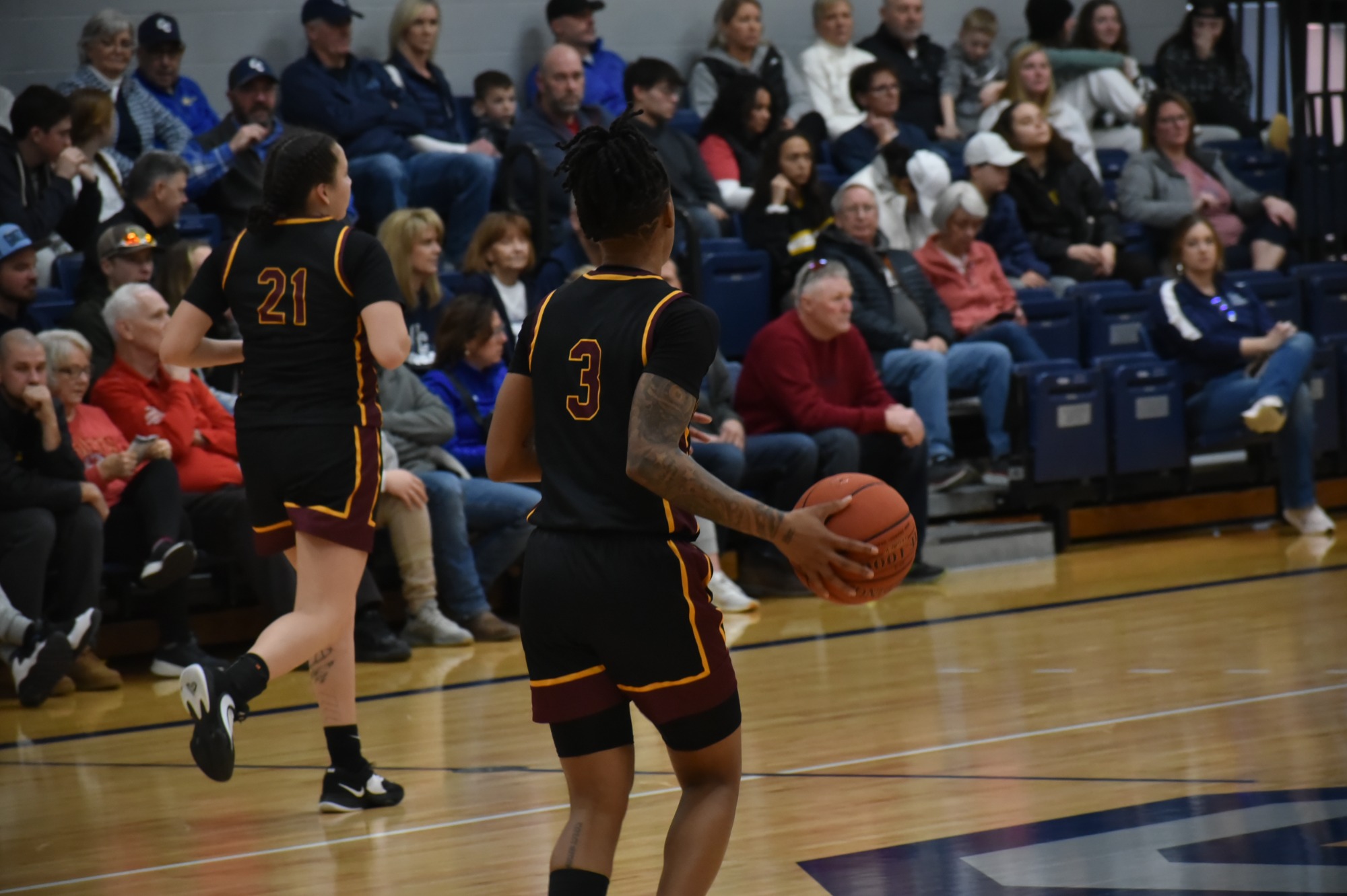 Stars Shoot Over Comets - Stephens College