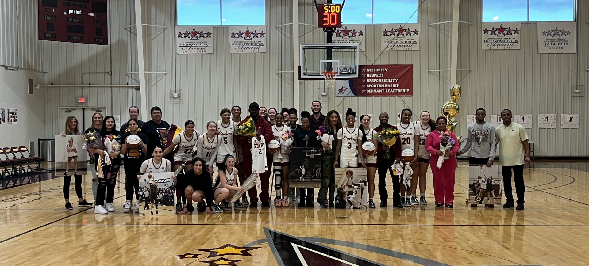 Stephens College Stars Illuminate Court in Commanding Victory ...