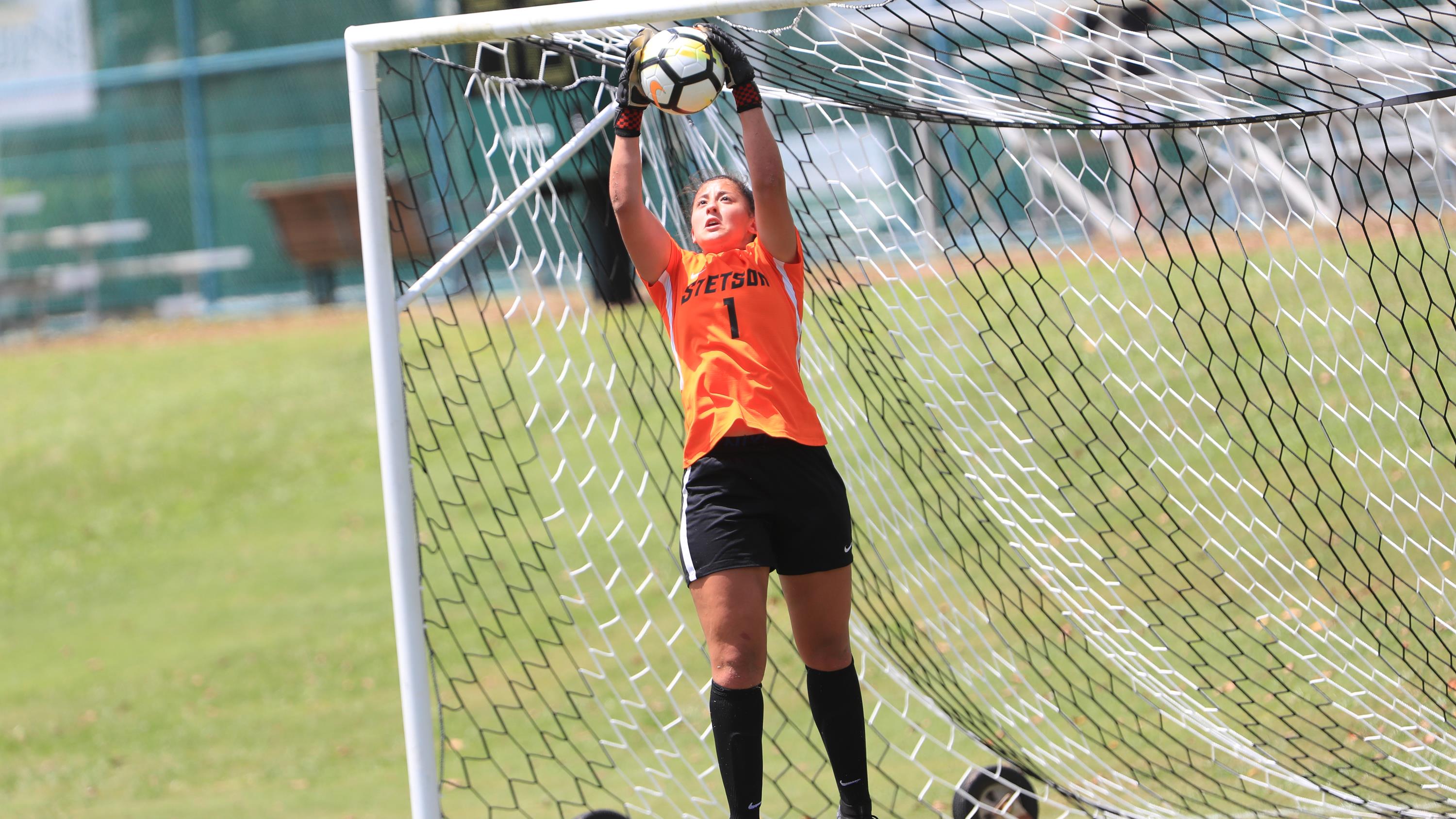 Lara Bates - Women's Soccer - Stetson University Athletics
