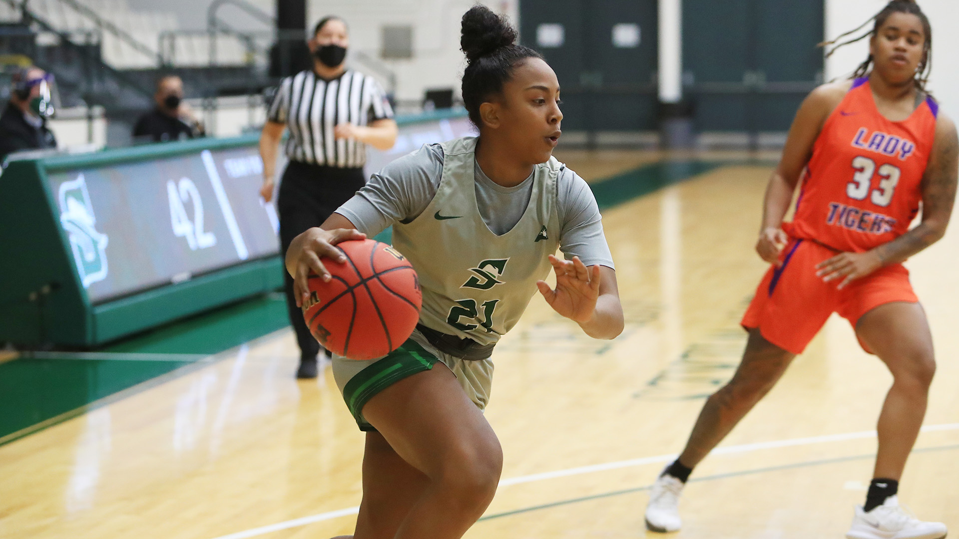 Alyssa Derrick - Women's Basketball - Stetson University Athletics