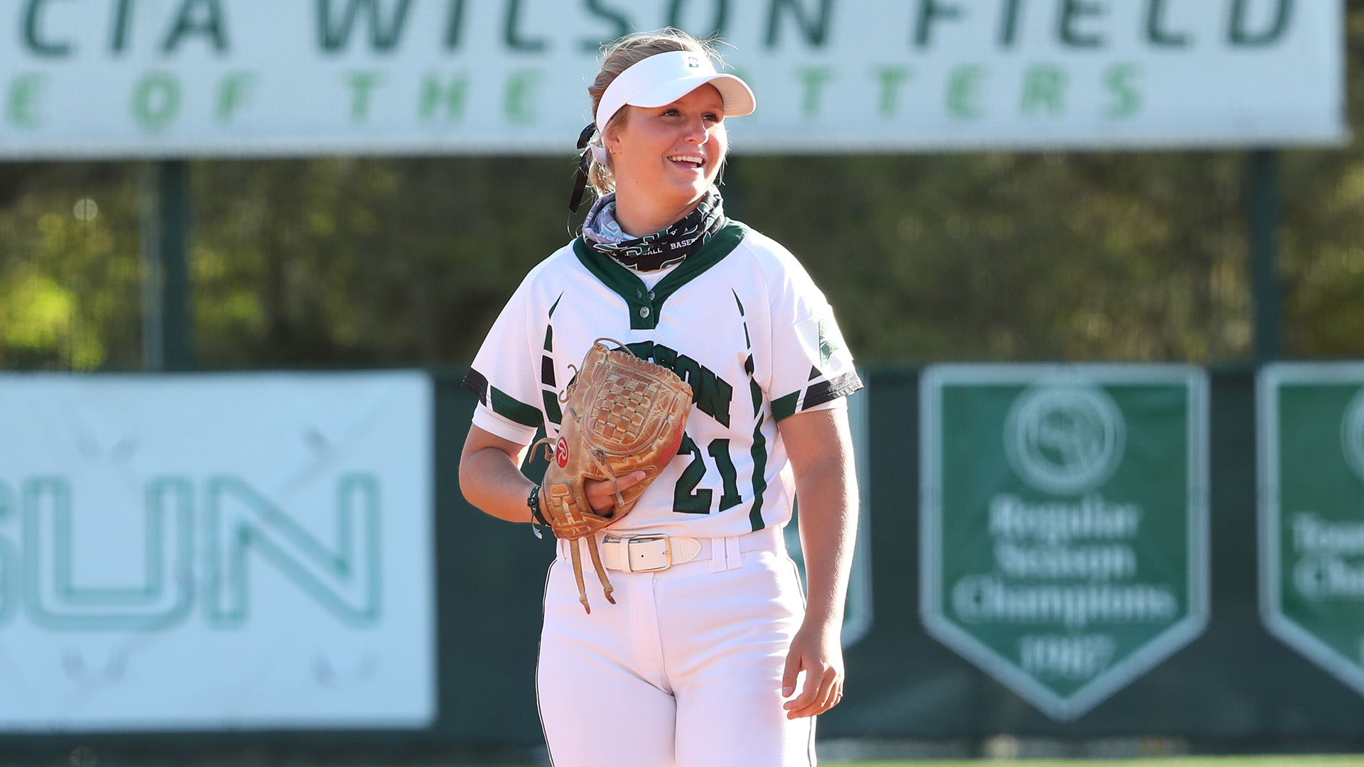 Lauren Hobbs - Softball - Stetson University Athletics