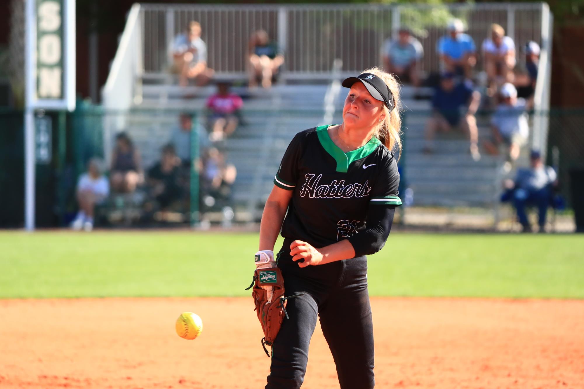 Lauren Hobbs - Softball - Stetson University Athletics