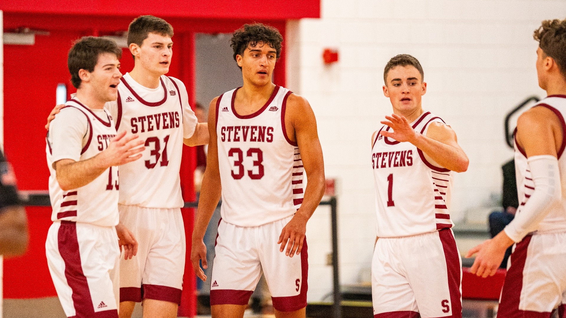 Men's Basketball Clinches #2 Seed in MAC Freedom Tournament With Win ...