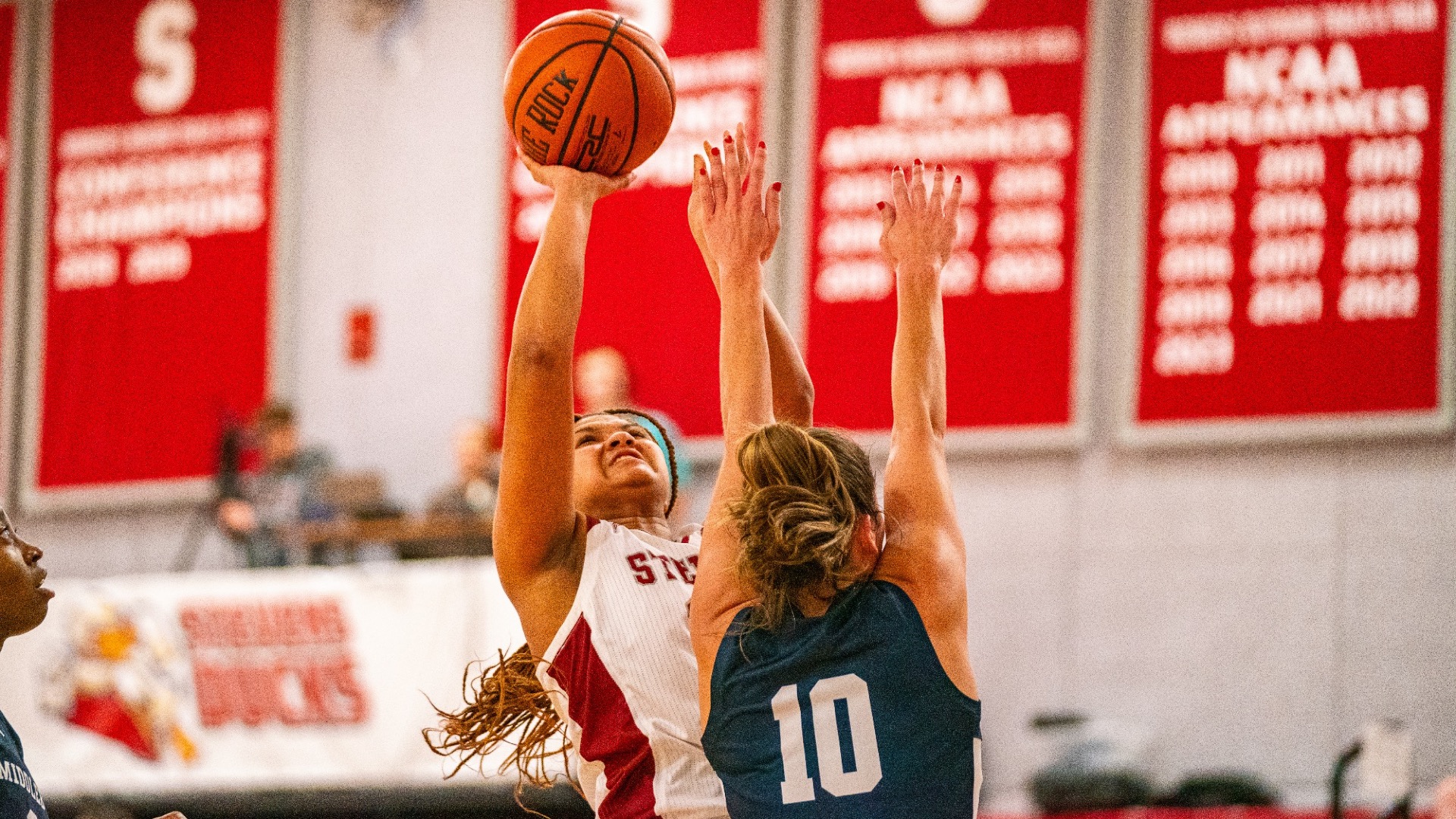 Decker's Big Day Helps Women's Basketball Clinch a MAC Freedom ...