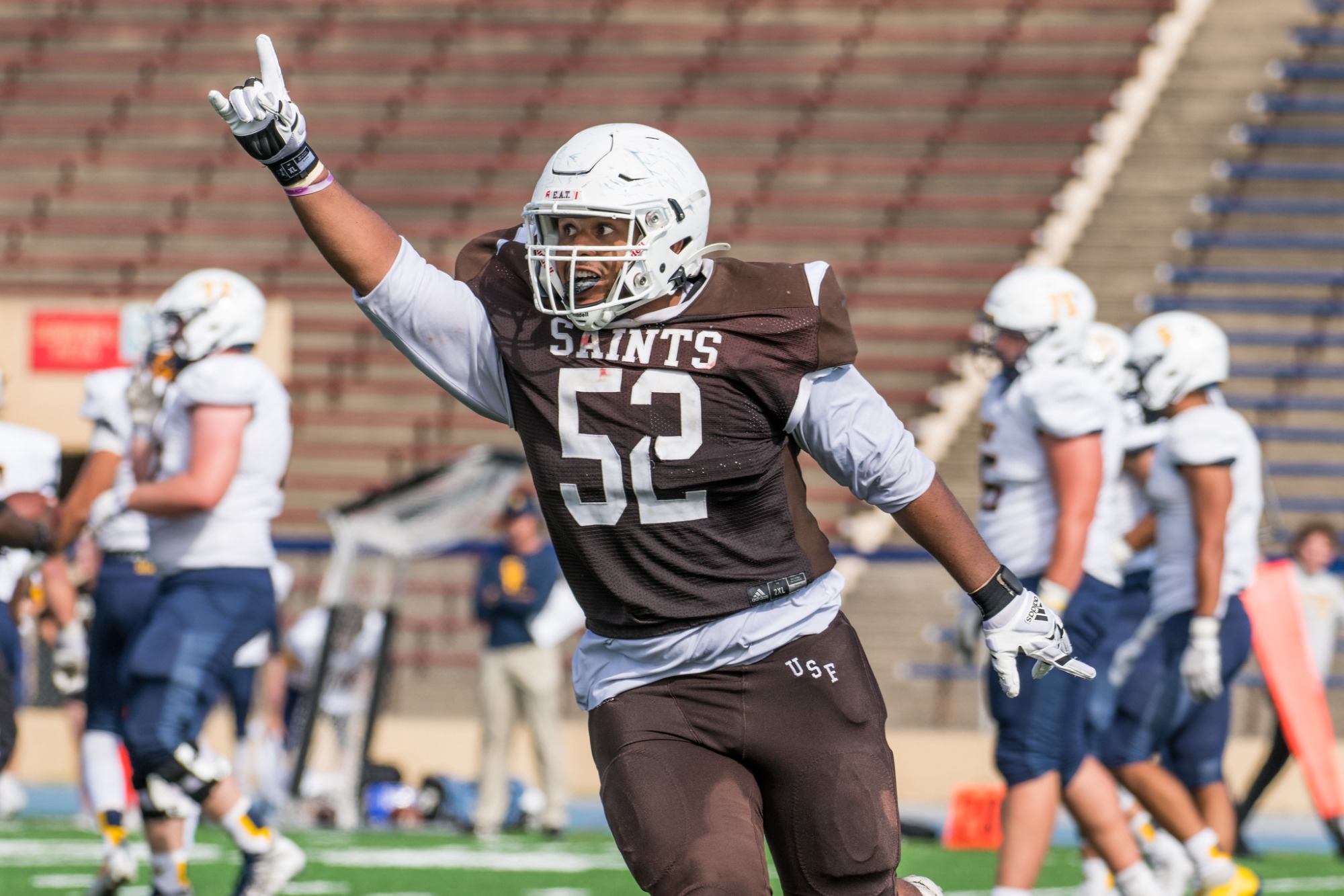 FB Game Notes #10: No. 19 USF (7-2, 6-0) vs. No. 12 Saint Xavier (8-2 ...